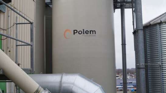 “Perfekte Hygiene und exzellenter Auslauf mit Kompositsilos von Polem ...